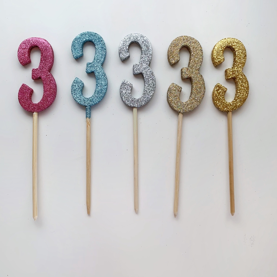 Cake topper numero 3 pronta consegna - Il tetto delle nuvole